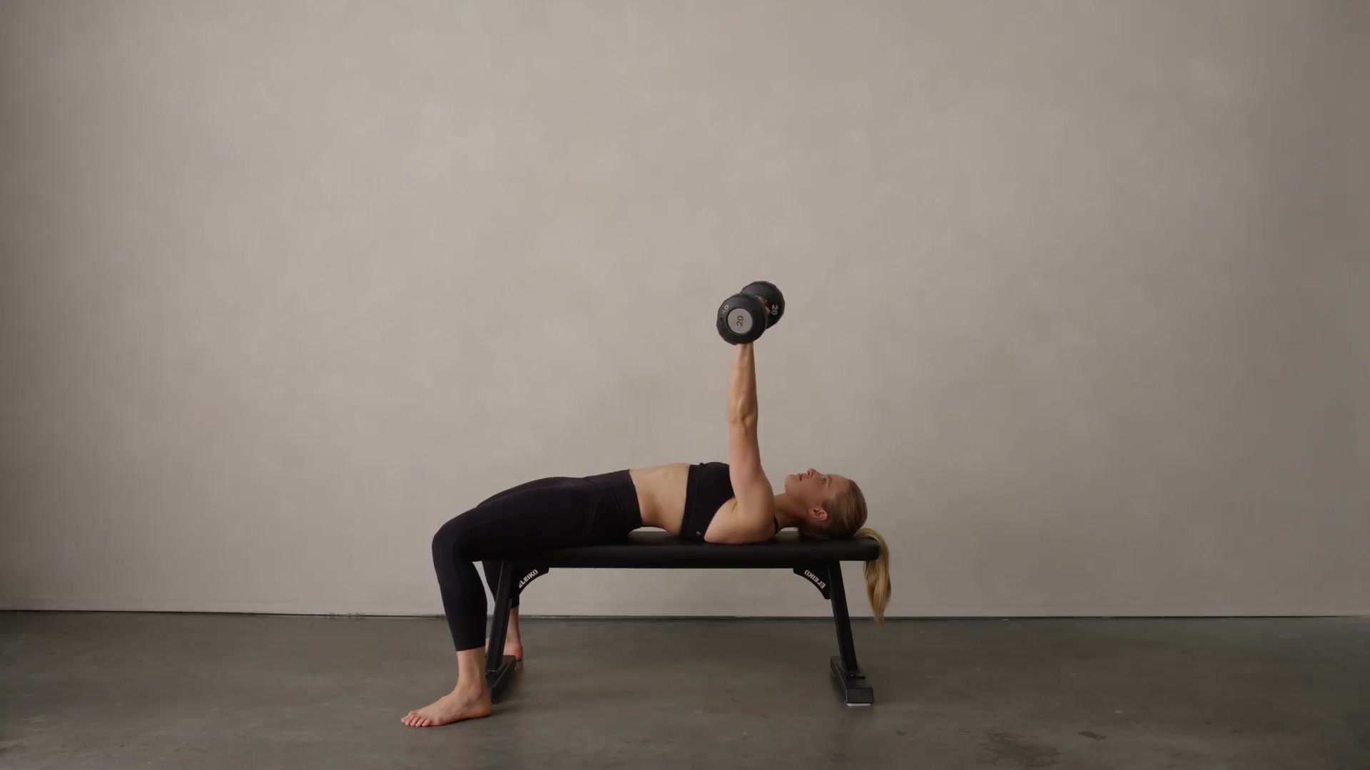 DB Bench Press - Video, Instructions & Variations