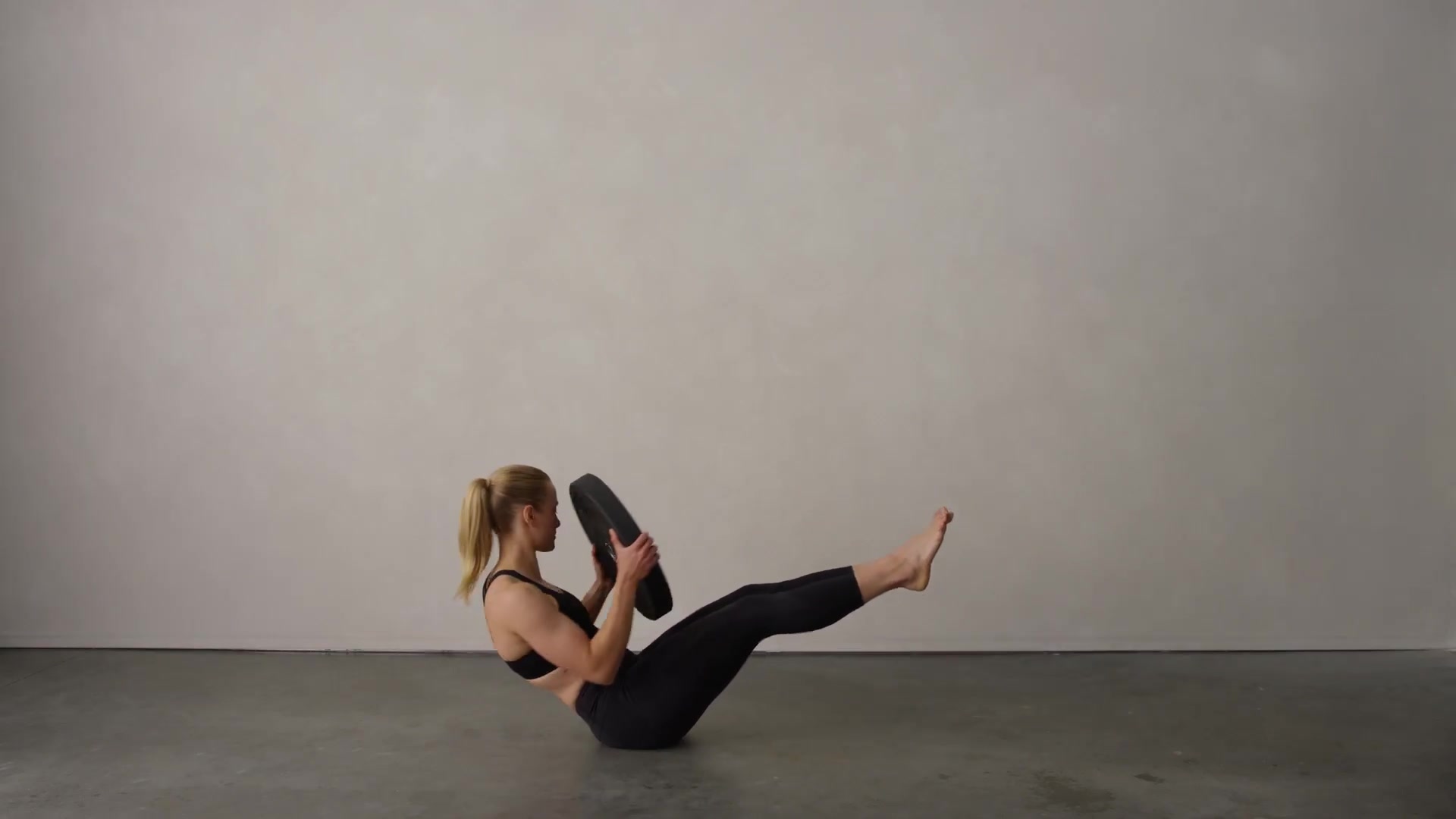 Russian Twists - Video, Instructions & Variations